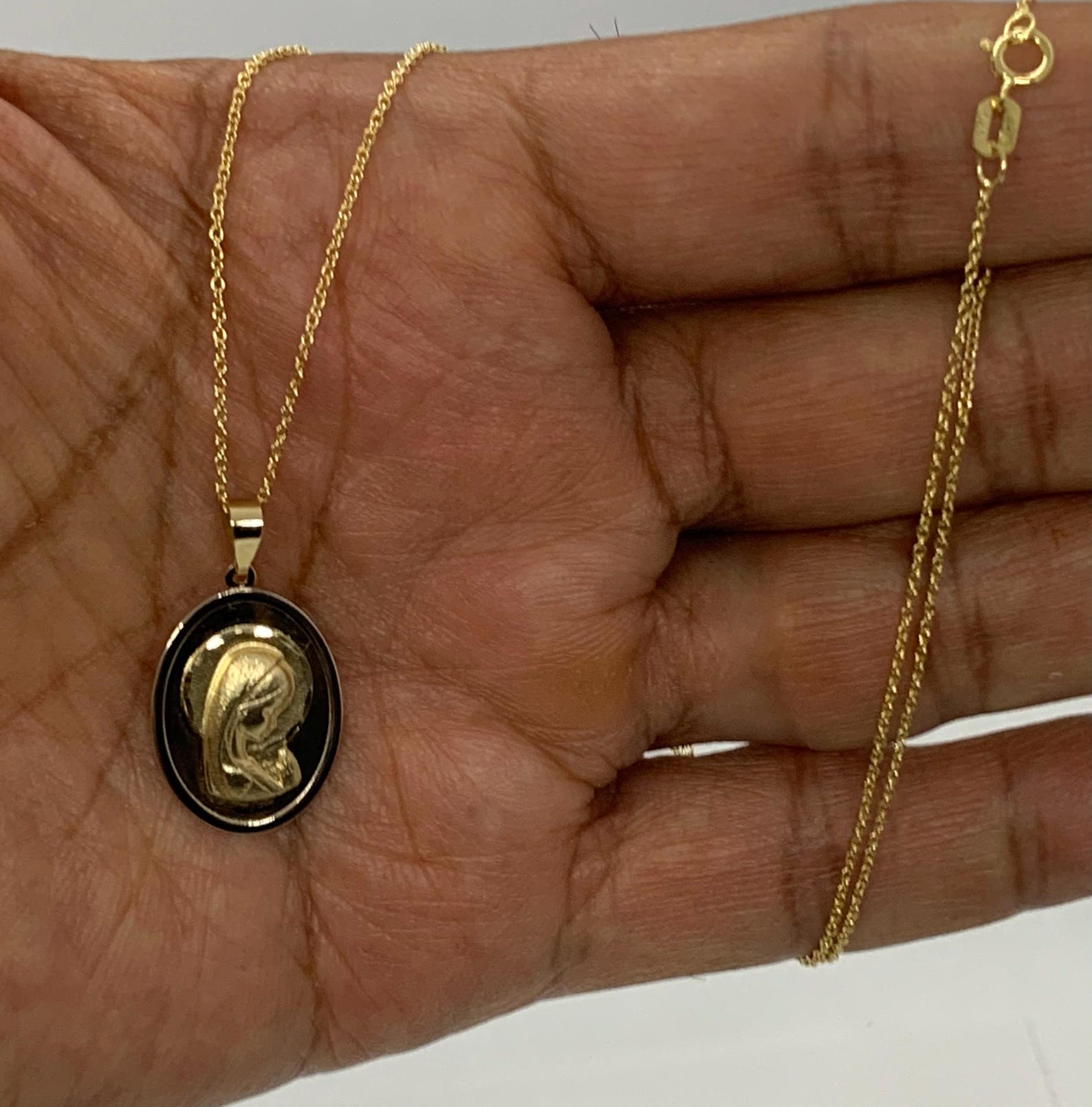 14K Solid Gold Virgin Mary Pendant: Religious Rollo Chain Necklace - Etsy