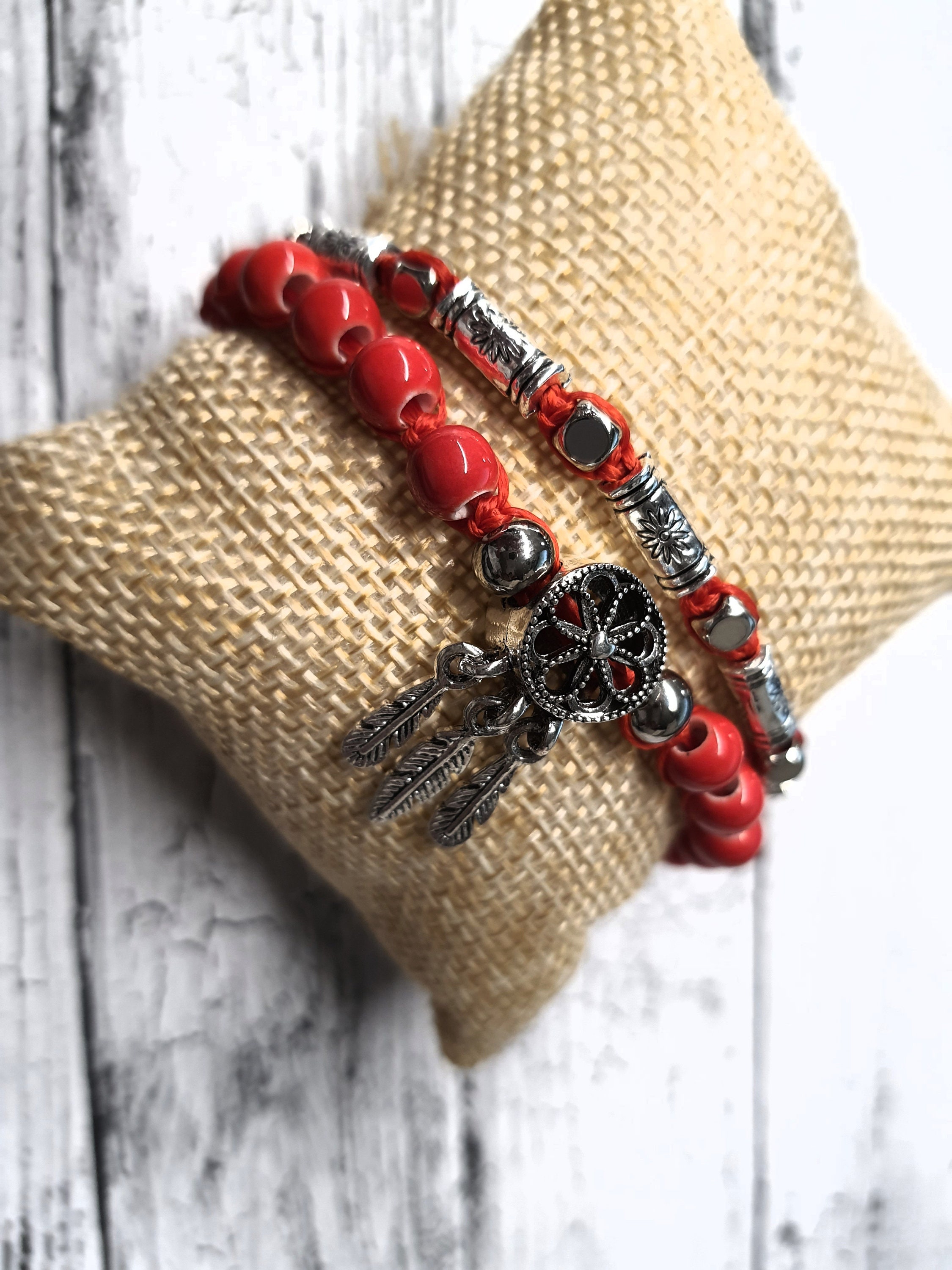 Hermosas cuentas pulsera hecha a mano única | Etsy