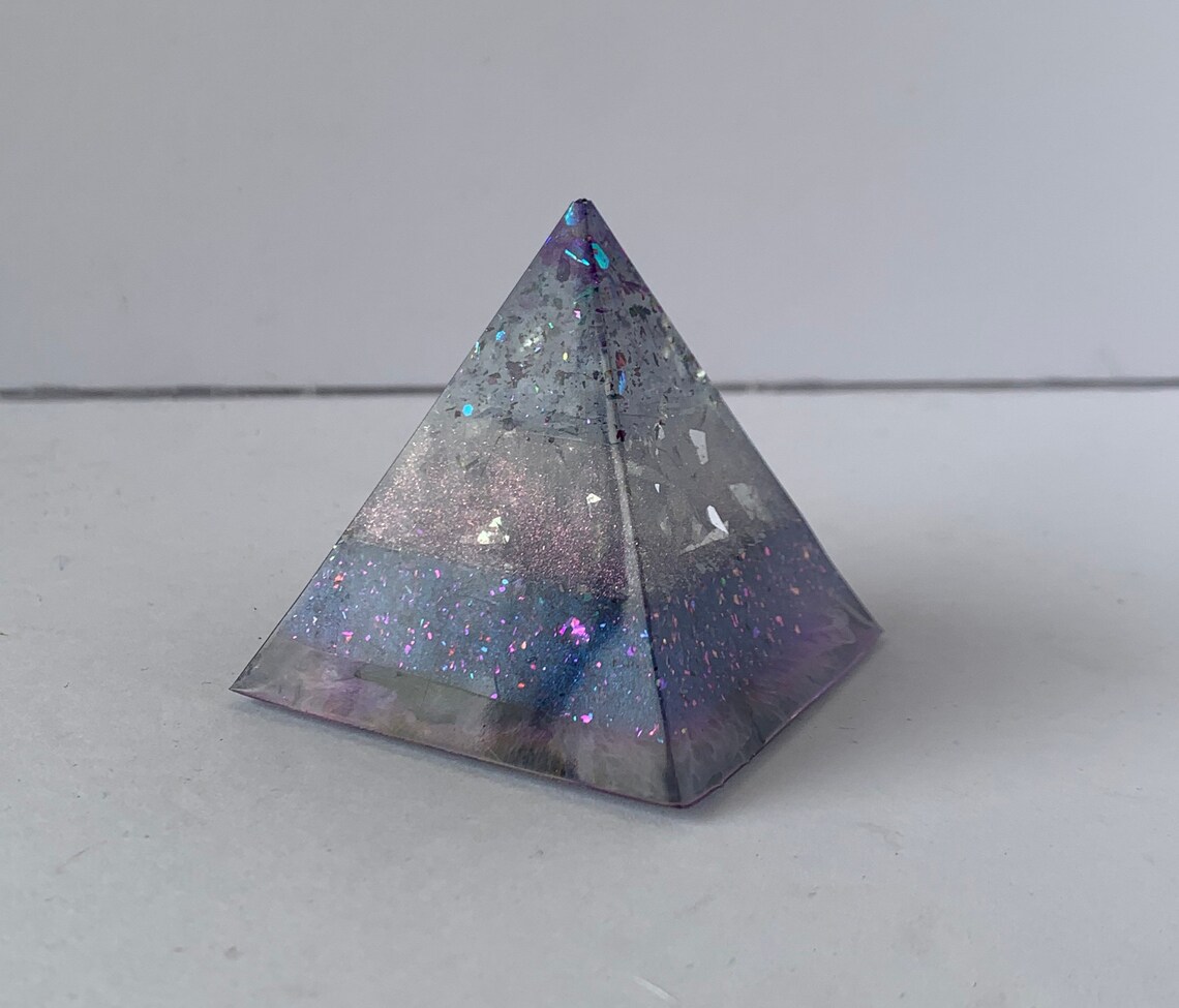 Small Purple crystal Pyramid Decor Amethyst Pyramid - Etsy