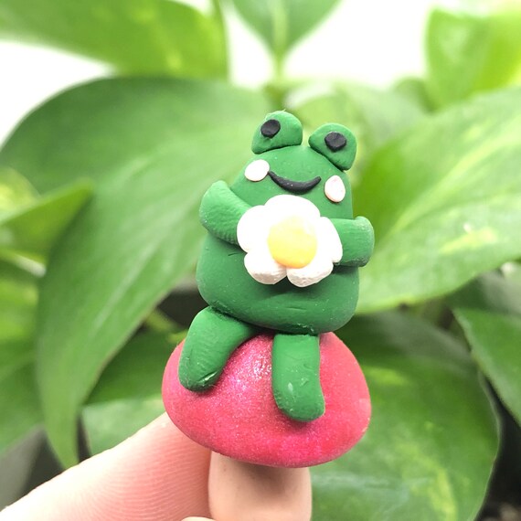 Tiny pink and green froggies polymerclay frogs Craft Supplies & Tools ...
