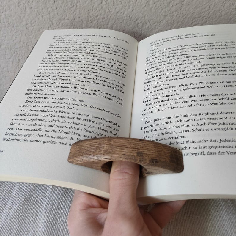 Lesehilfe, Buchhalter Holz - handgemacht, personalisierbar - Etsy.de