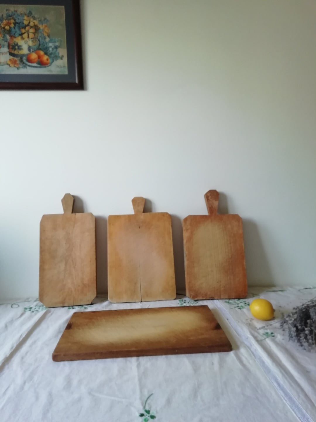 Vintage Wooden Cutting Boards - Functional Kitchen Decor and Food Photo ...