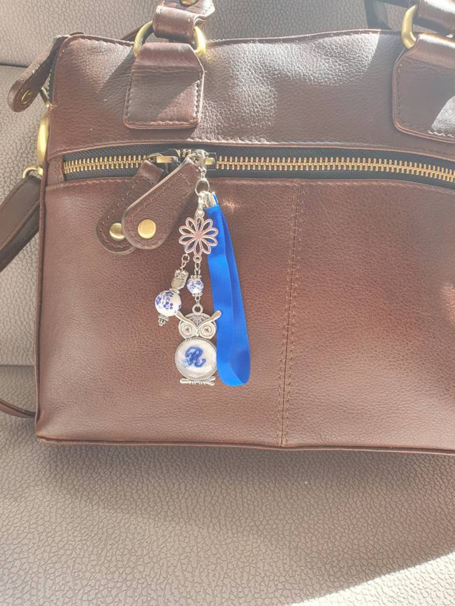 Porte clé ou bijou de sac à mains personnalisable , monogramme brodé ...