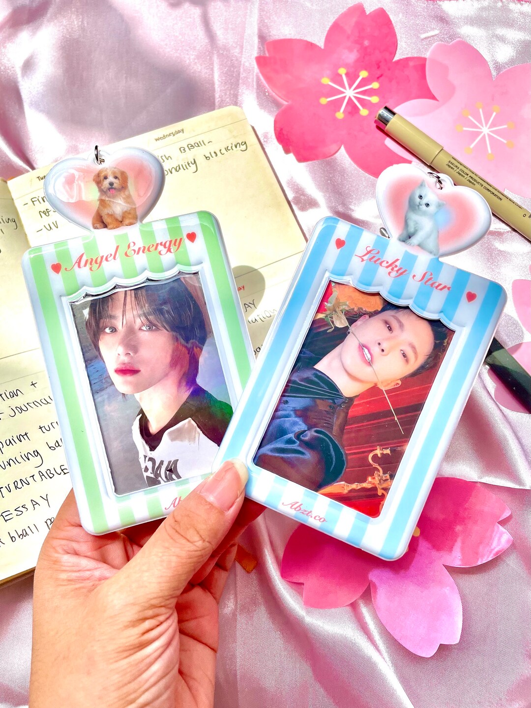 Kpop Cute Photocard Holder Kpop, Poca Holder, Angel Numbers, New Jeans ...