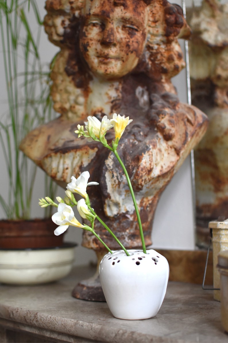 KeramikVase mit mehreren Löchern, niedliche Porzellan Vase, entzückende ...