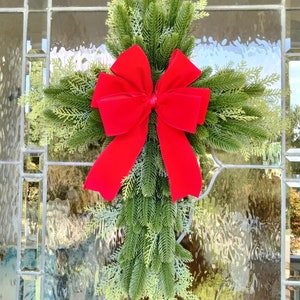 Christmas Cross Wreath, Evergreen Pine, Red Velvet Bow - Etsy