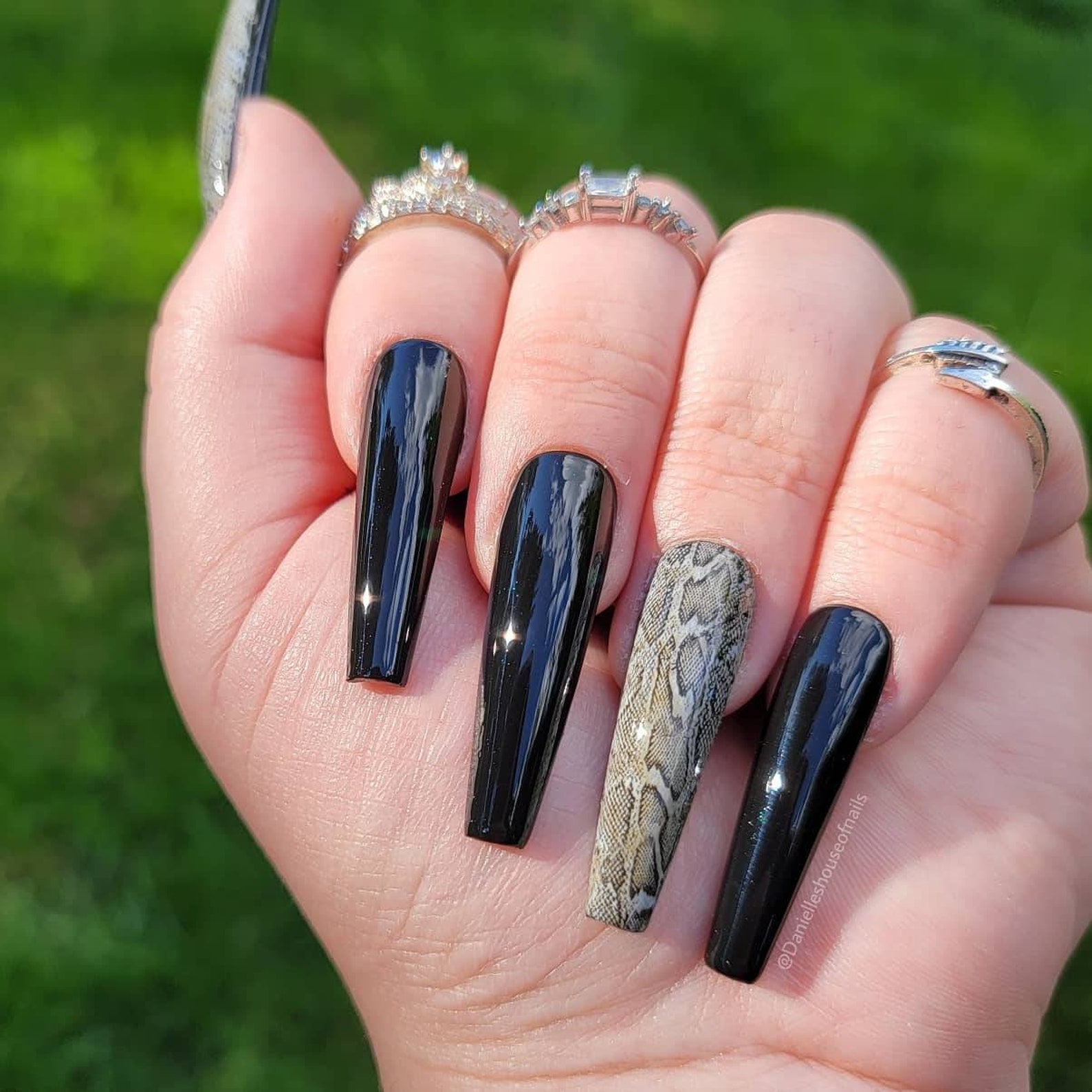 Snake skin nails| Snake accent press on nails| Luxury press on nails ...