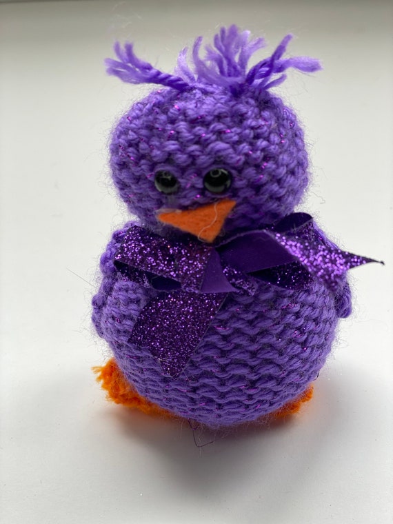 Pollito púrpura tejido a mano peluche de pollito juguete - Etsy España