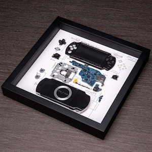 Framed PSP 1000/2000 Disassembled Console Art: Tech Gift - Etsy