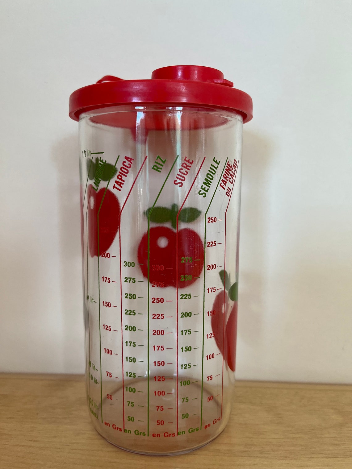 French Vintage Glass Measuring Cup Henkel Red Apples Pouring Glass - Etsy