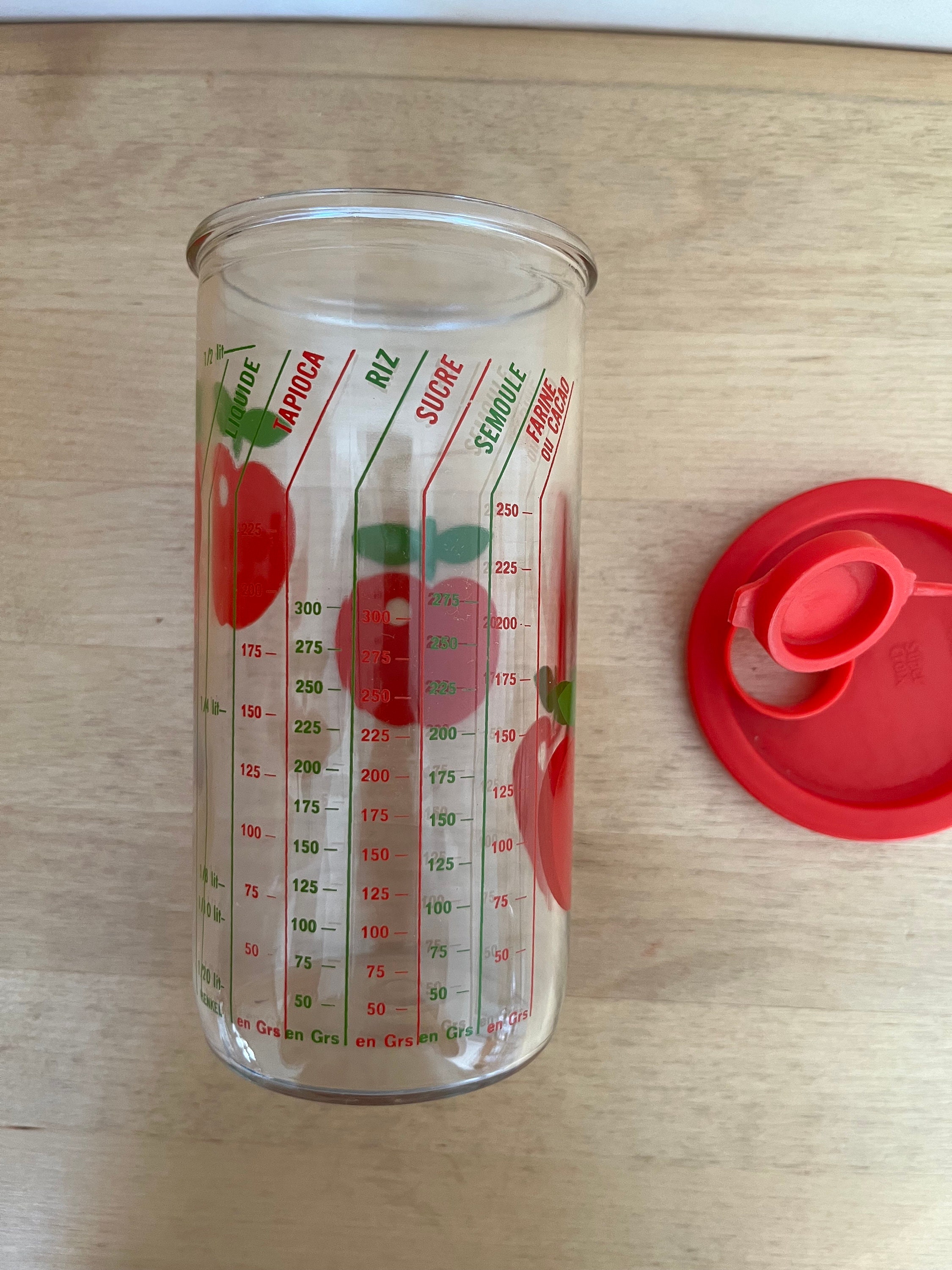 French Vintage Glass Measuring Cup Henkel Red Apples Pouring Glass - Etsy