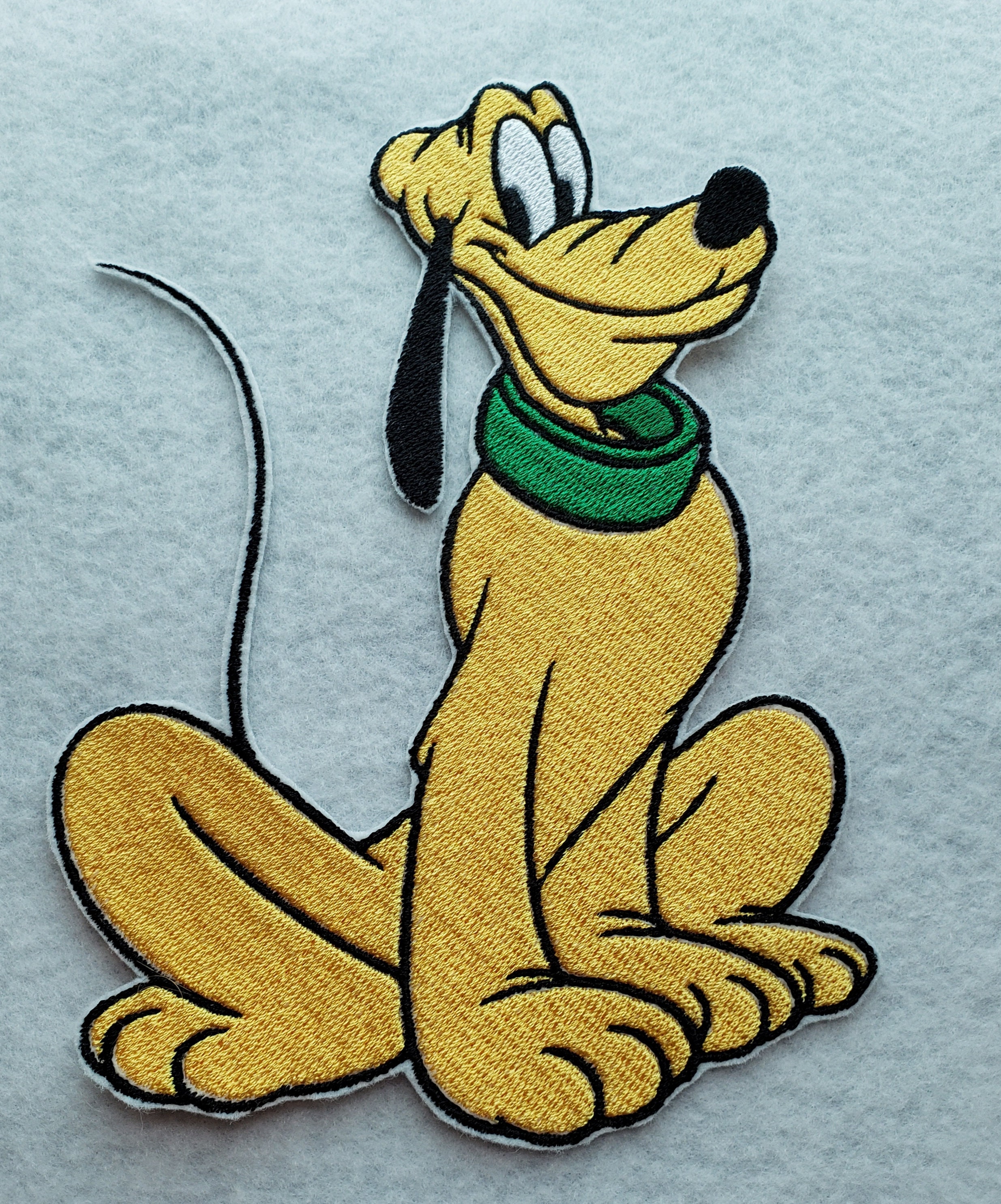 Pluto Cartoon Dog Character Face Embroidered Iron On Patch Fiber Arts ...