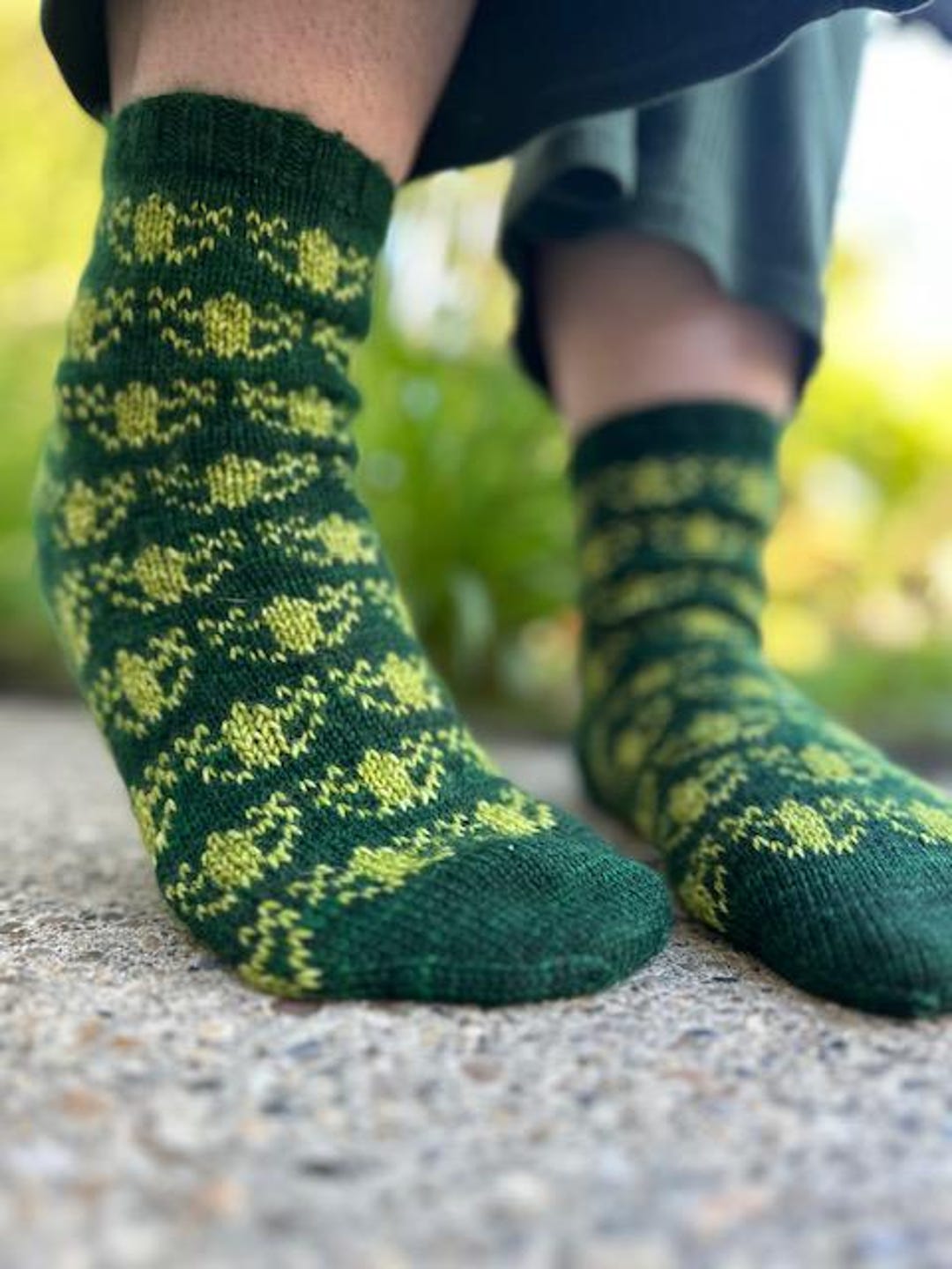 PATTERN/ Froglet Socks/ Knitting Pattern/ Adult/ Unisex/frogs/nature/ Fair Isle/ - Etsy