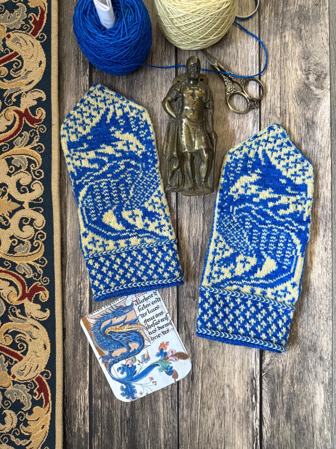 KNITTING Pattern/draco Manus Mittens/dragons/medieval/tapestry/ Adult ...