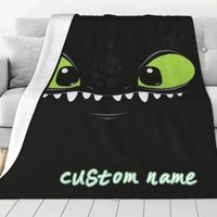 Beautiful Velveteen Plush Blanket Featuring Toothless and the Light ...