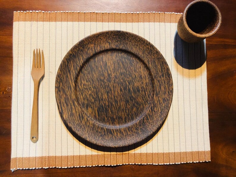 Decorate Your Dining Table With Pretty Looked Beautiful Table With ...