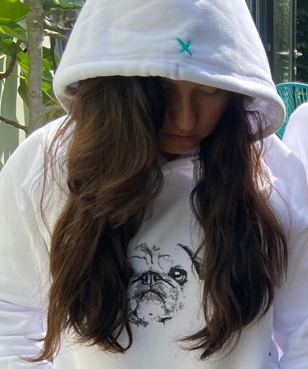 Vente, sweat à capuche biologique avec motif carlin, peint à la main ...
