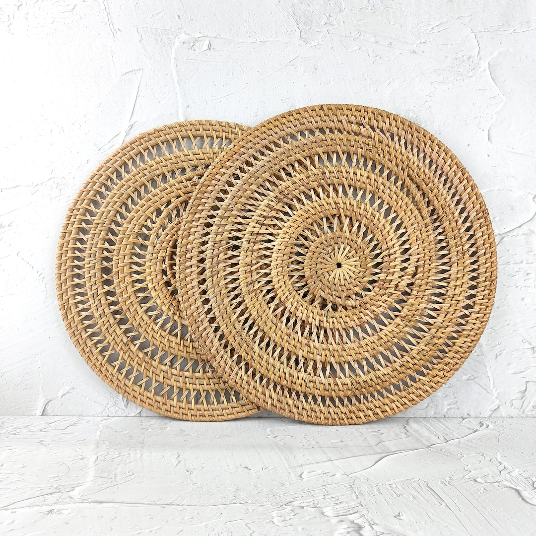 Set of 4 Spiral Handwoven Round Rattan Placemats, Straw Serving Mat ...