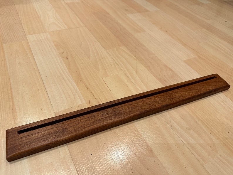 BOOMRANGS Boomerang Stand Made From Solid Oak (boomerang Not Included ...