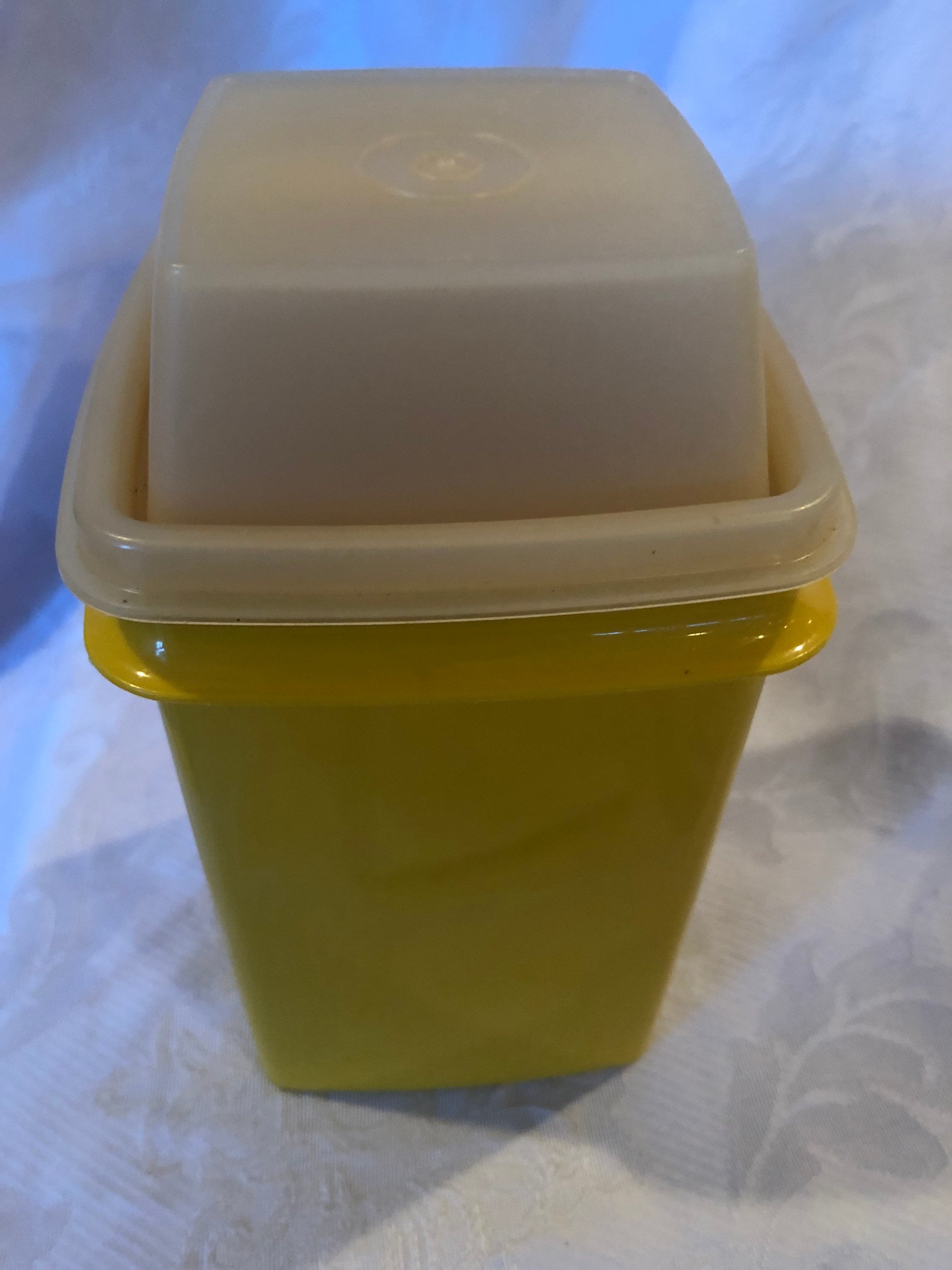 Vintage Tupperware Pickle Container C.1970s. Preowned in Very - Etsy