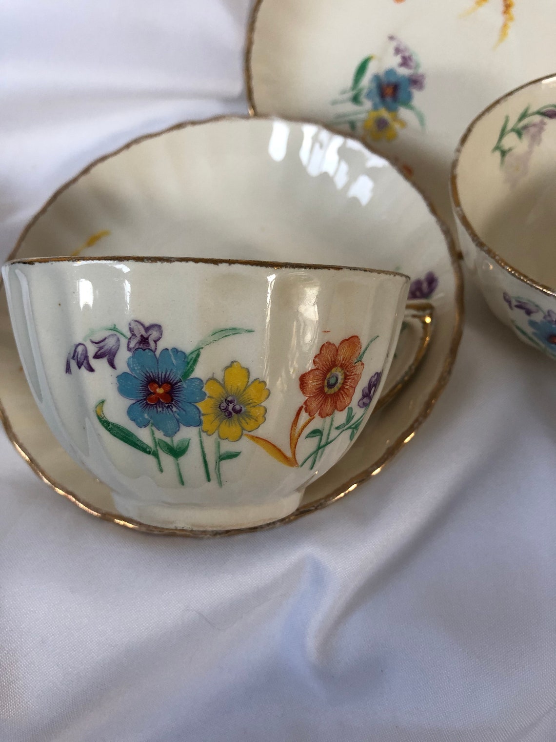 A pair of vintage Canadian Sovereign Potters Earthenware | Etsy