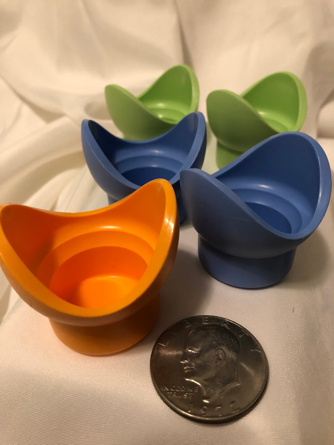 Eight Vintage Tupperware Egg Cups 1970s - Etsy