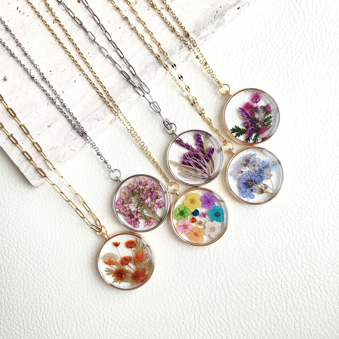 Handmade Pressed Flower Resin Necklace, Real Flower Pendant - Etsy
