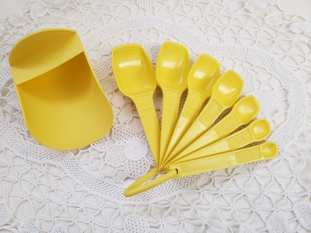 Tupperware Measuring Spoon Set and Rocker Scoop - Etsy