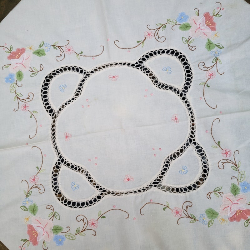 Appliqued Table Topper - Etsy