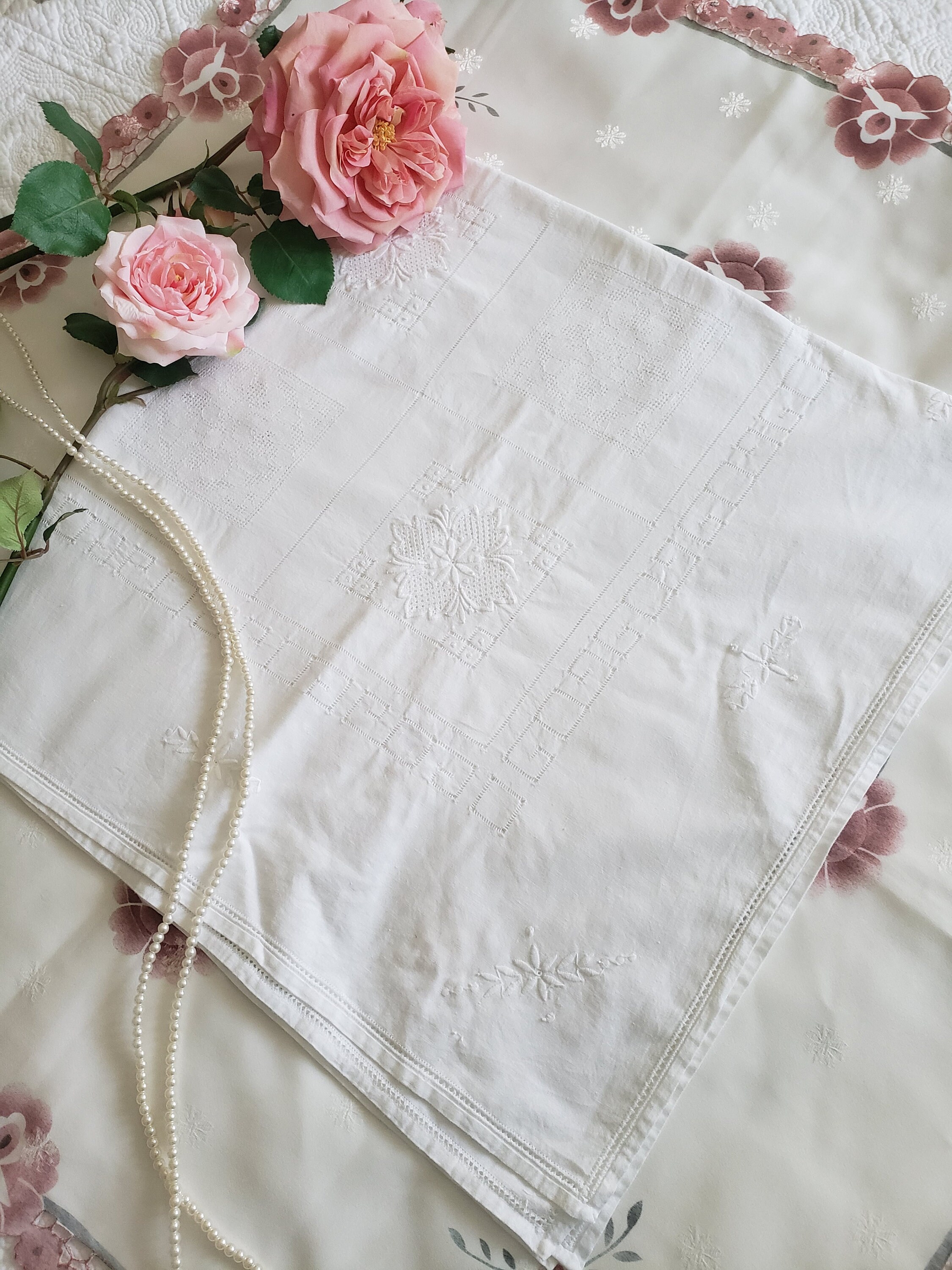 TABLECLOTH.. White Linen Pulled Thread Embroidery - Etsy