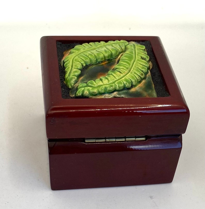 Uluhe Fern Ceramic Tile Keepsake Box, Hawaiian Art - Etsy