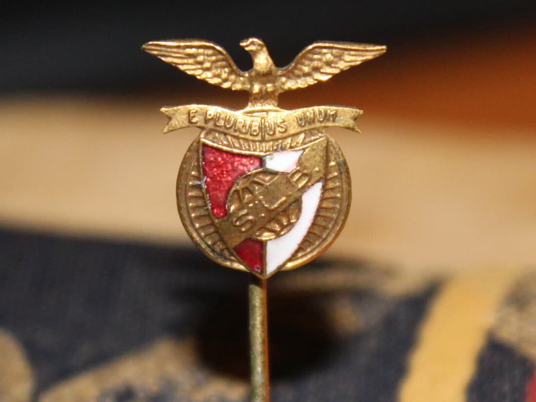 Vintage SLB Soccer Supporter Pin Sl Benfica Sport Football Club ...