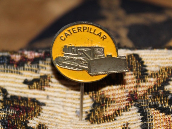vintage caterpillar pin badge 1960's - loader bulldoz… - Gem