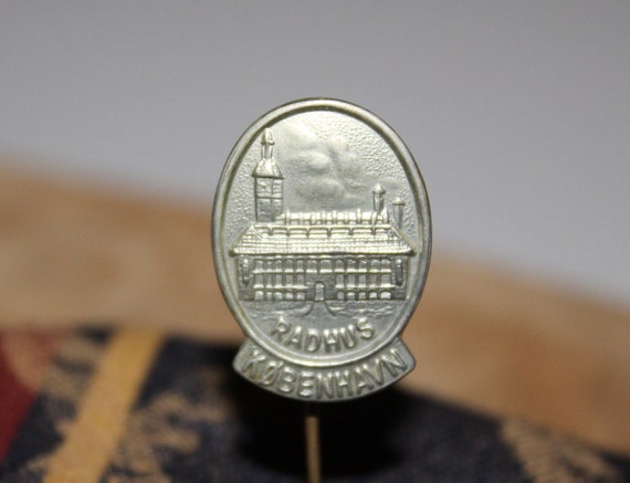 Vintage Kopenhagen city hall Pin - 1960's Danish Souv… - Gem