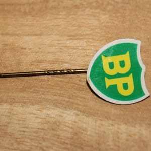 Vintage BP Pin Badge / British Petroleum / Oil Gas Fuel / Original 1960 ...