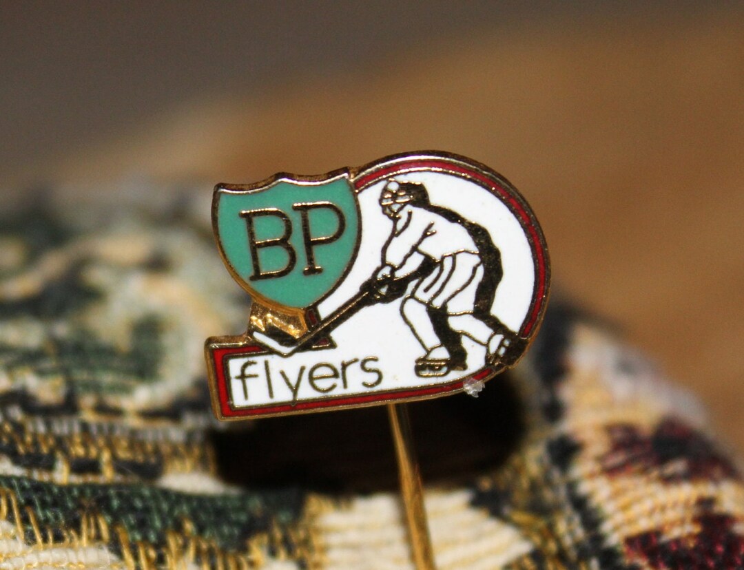 1980's BP Flyers Enamel Hockey Pin - British Petroleum Dutch Hockey ...