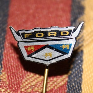 Vintage Ford Pin Badge - American Car Automotive CA 1960 - Etsy