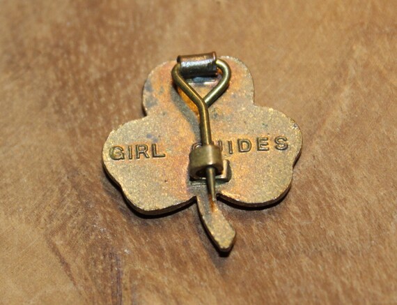 Vintage scouting pin - Girl Scout Guide Annual Trefoi… - Gem