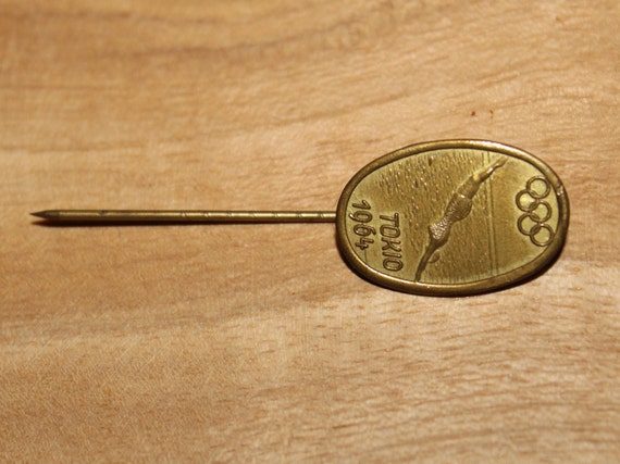 Tokio 1964 olympics pin - olympic sport diving emblem - Gem
