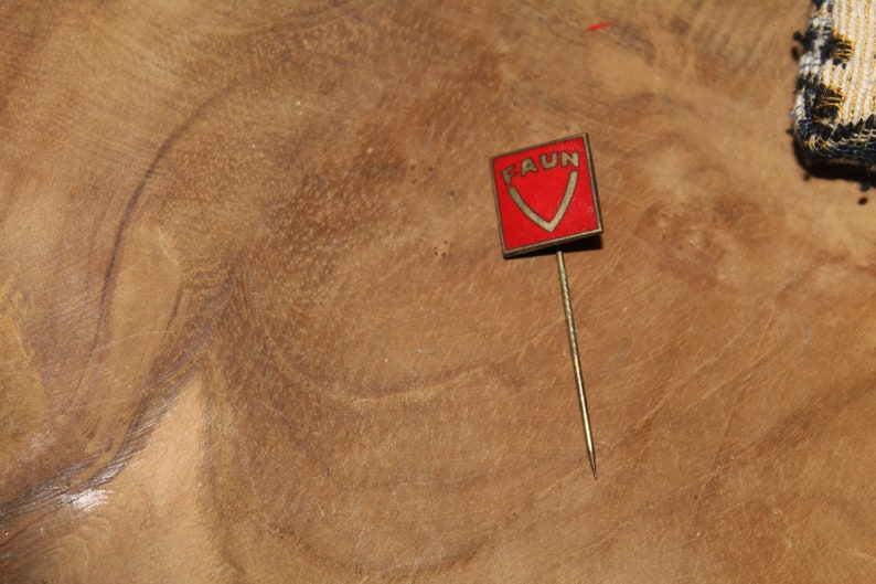 Vintage Faun Truck Lorry Enamel Pin Logo Badge German - Etsy