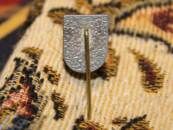 Vintage Philips logo pin - radio television enamel ad… - Gem