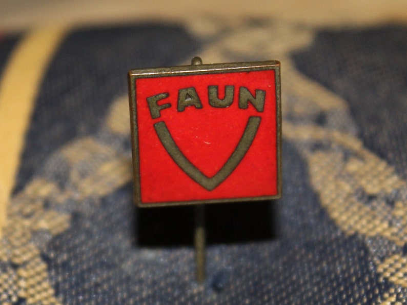 Vintage Faun Truck Lorry Enamel Pin Logo Badge German Manufacturer 1950 ...