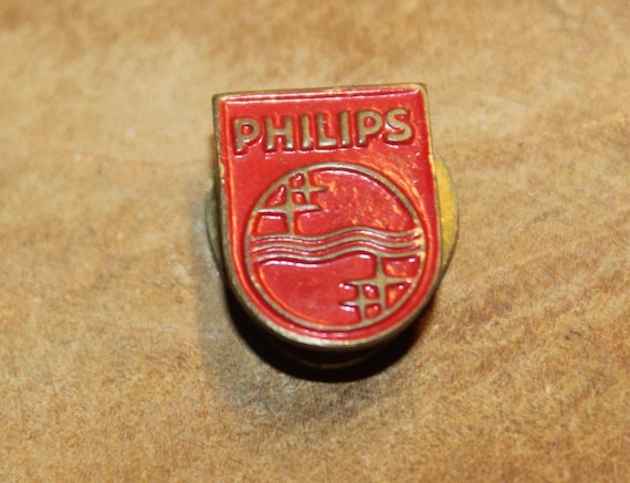 Vintage Philips logo lapel pin - radio television emp… - Gem