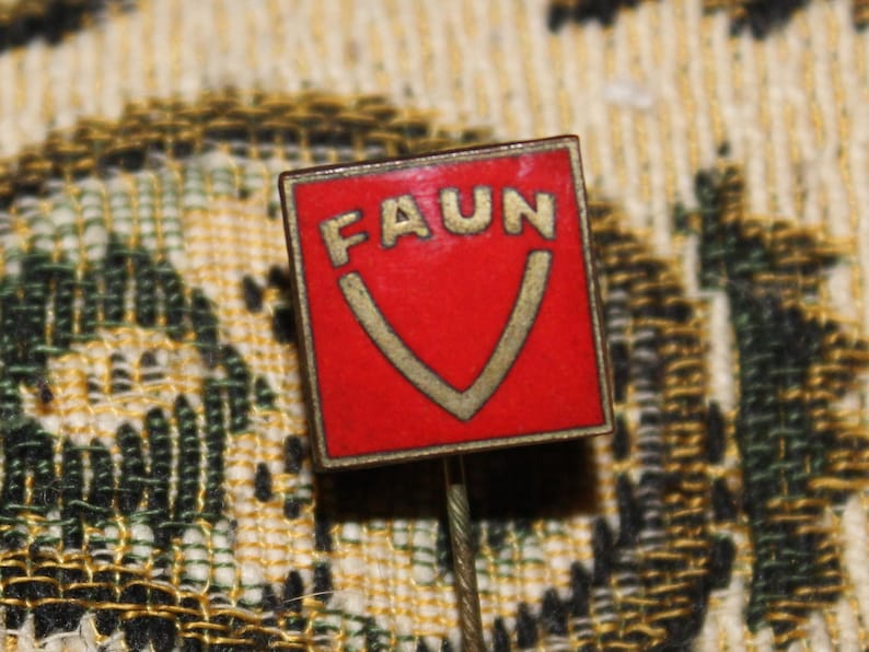 Vintage Faun Truck Lorry Enamel Pin Logo Badge German Manufacturer 1950 ...