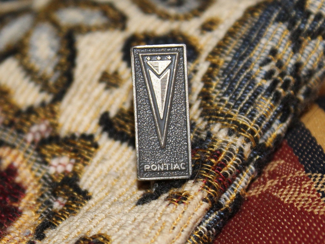 Pontiac Automotive Pin - Classic American Car Emblem - Etsy