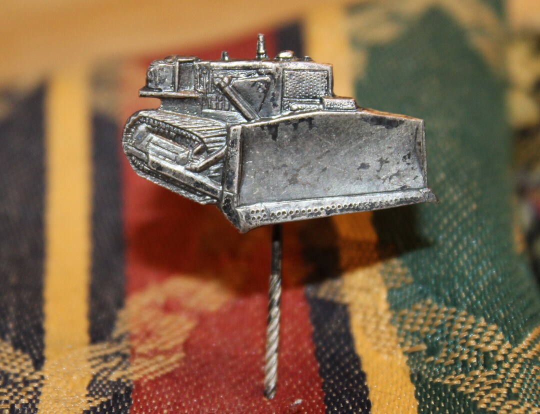 Caterpillar Bulldozer Pin Badge - Vintage Constructionequipment Emblem ...