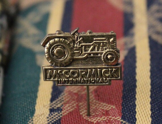 1950's mccormick deering tractor pin - international … - Gem