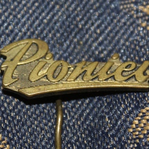 Vintage Philips Pionier Radio Pin - Early Radio Building Kit Badge - Etsy