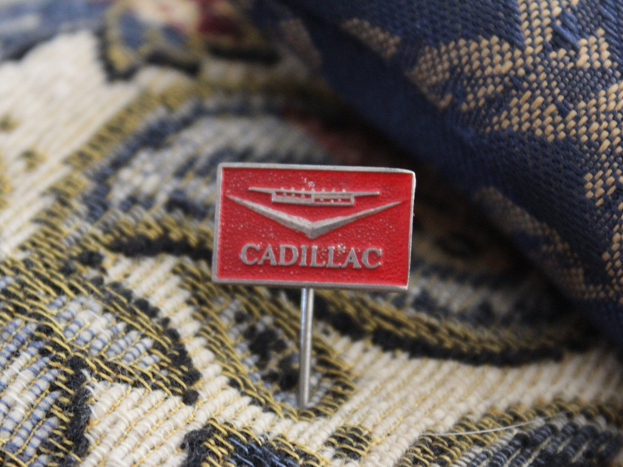 Vintage Cadillac Automotive Pin Cadillac Auto Divisie Revers Logo Badge ...
