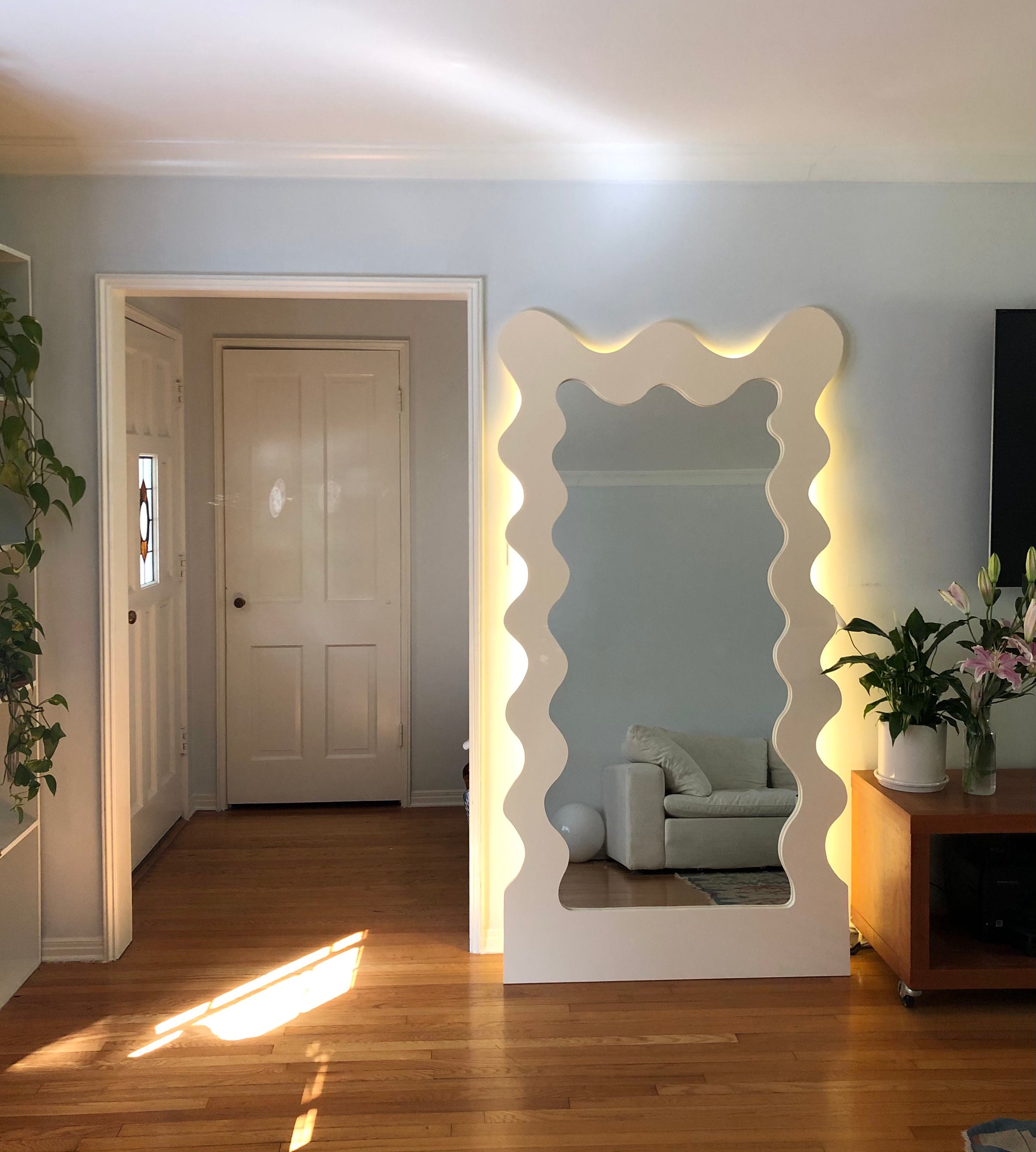 Handmade Curvy/wavy/irregular Full Length Mirror With LED - Etsy Handmade Curvy/wavy/irregular Full Length Mirror With LED - Etsy